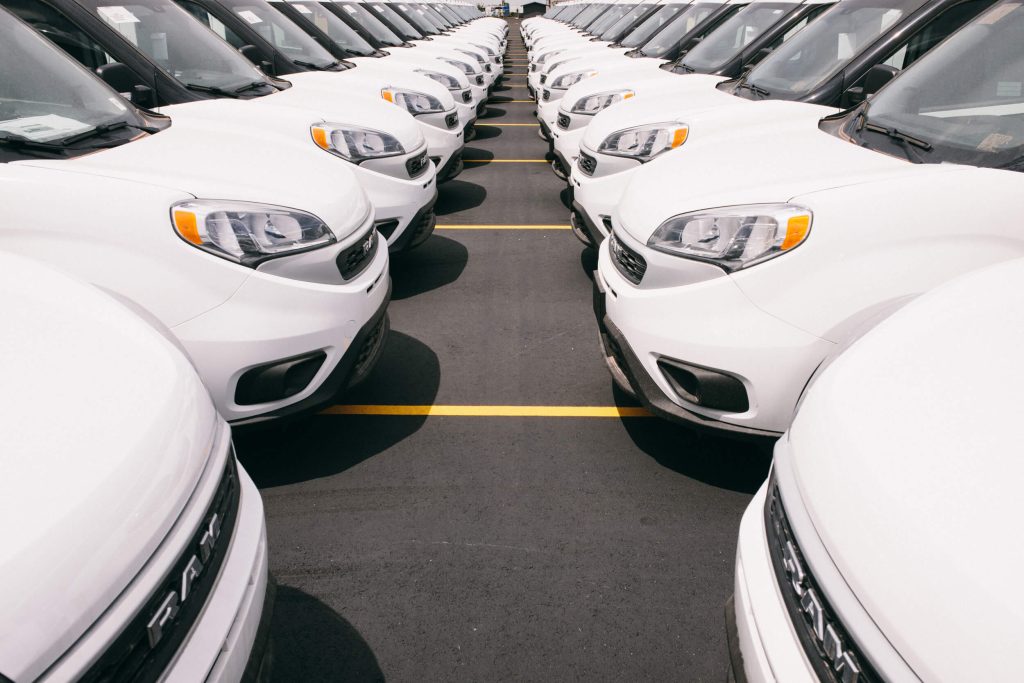 Top 3 Reasons To Rent Fleet Vehicles